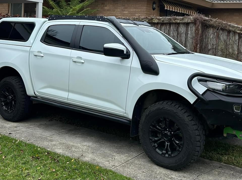 2021+ BT50 Dual Cab Slim Line Roof Rack – Meredith Metalworks